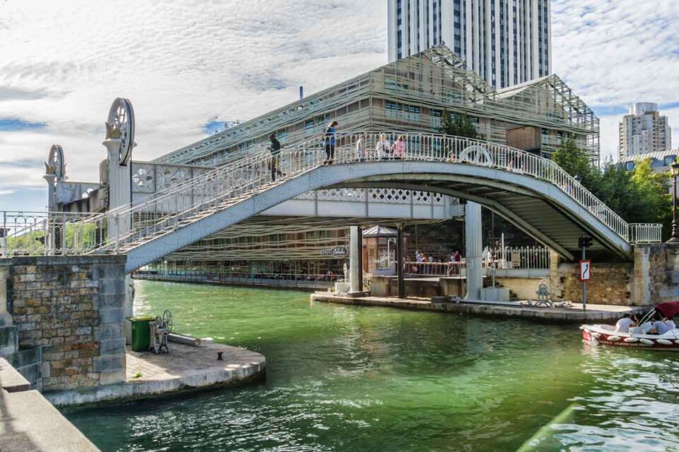19 Striking Bridges in Paris You Can't Miss (2023) - Roaming Paris