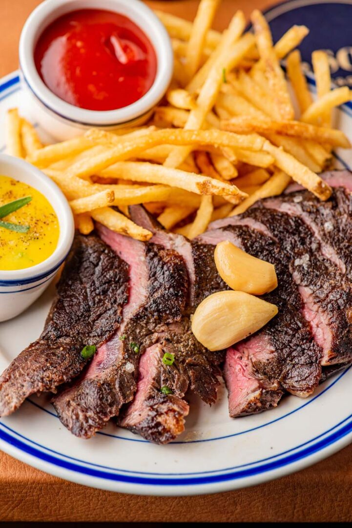 24 Delicious Foods in Paris You Have to Try (2024) - Roaming Paris